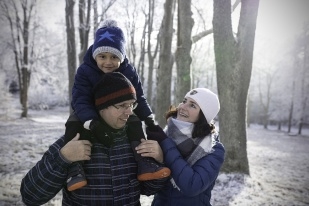 Nejlepší dárek je rodina: startuje projekt Díky pěstounství :: Pomoc v ...